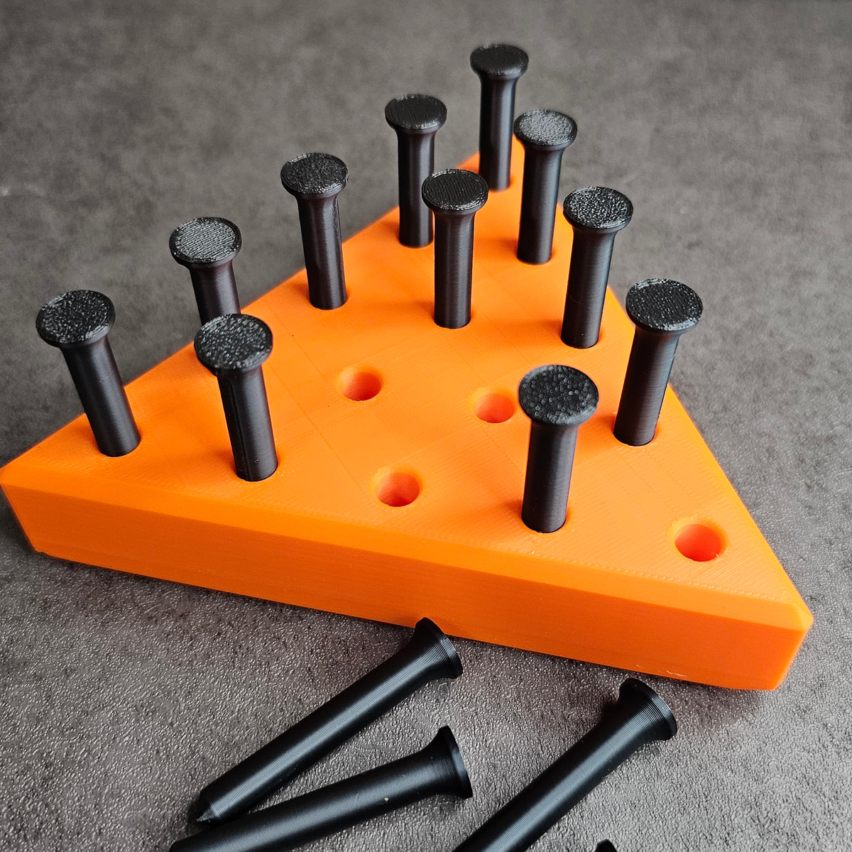 3D Printed Peg Game – TRSigns